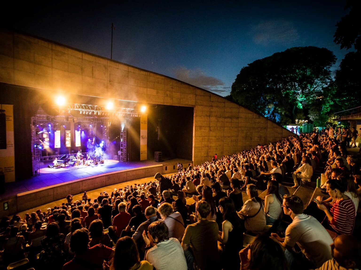 Anfiteatro Parque Centenario: ¿Cuánta gente puede disfrutar? | Kaboom ...