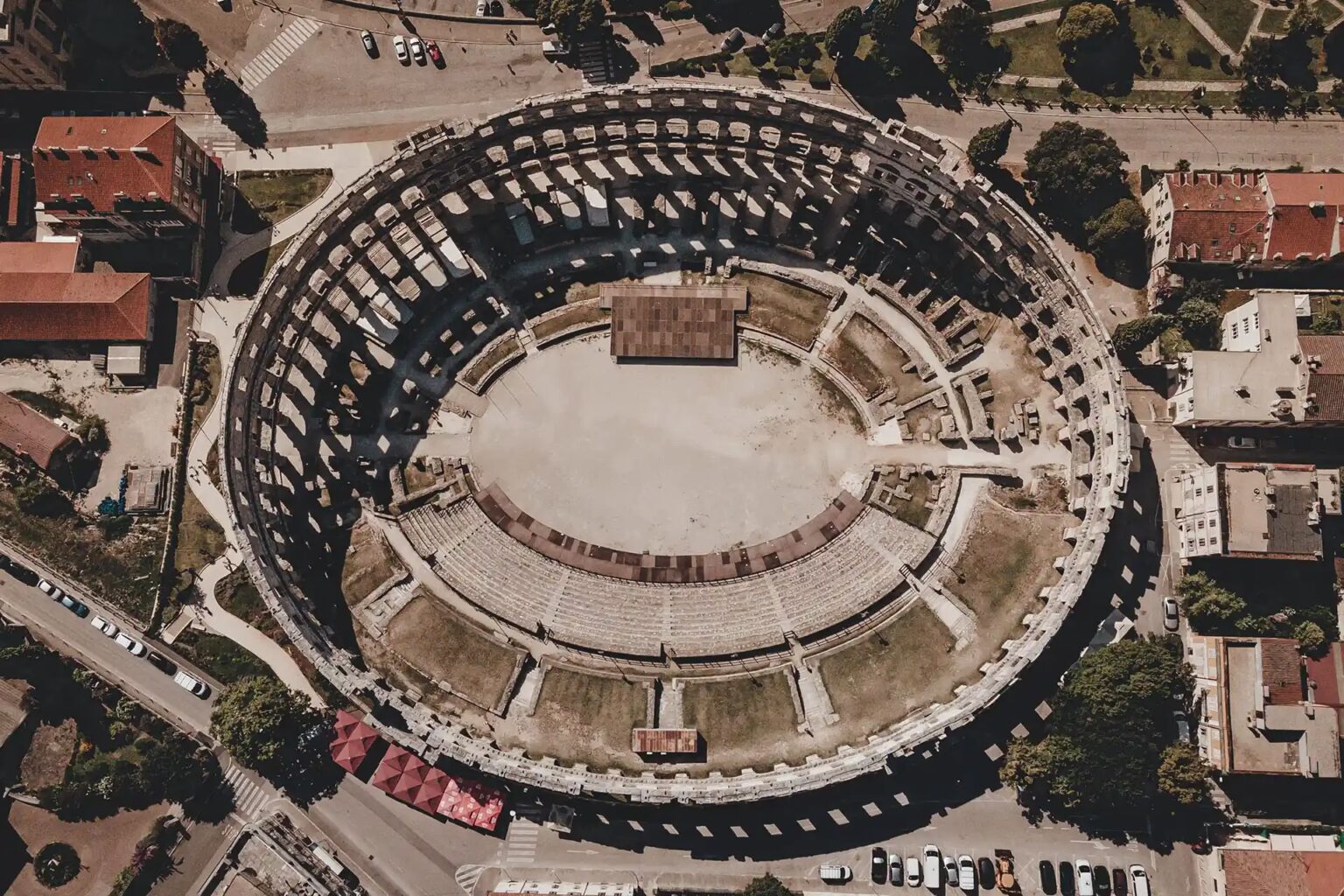 Arena de Pula 2025: Conciertos, Historia y Misterios Romanos | Kaboom ...
