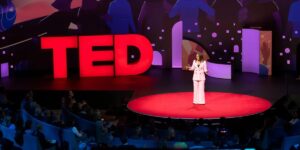 Descifrando TED: Significado, Historia y el Impacto de sus Charlas ...